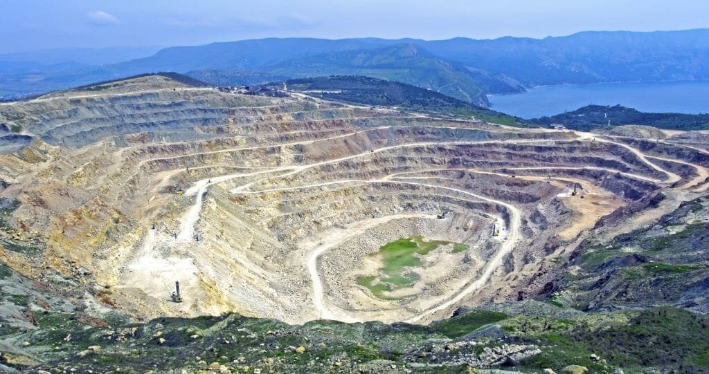 Gold Mines in the UK - Tavex Bullion